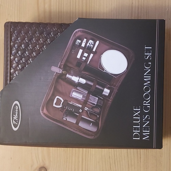 Grooming | Mens Grooming Kit Travel Kit With Zippered Case | Poshmark